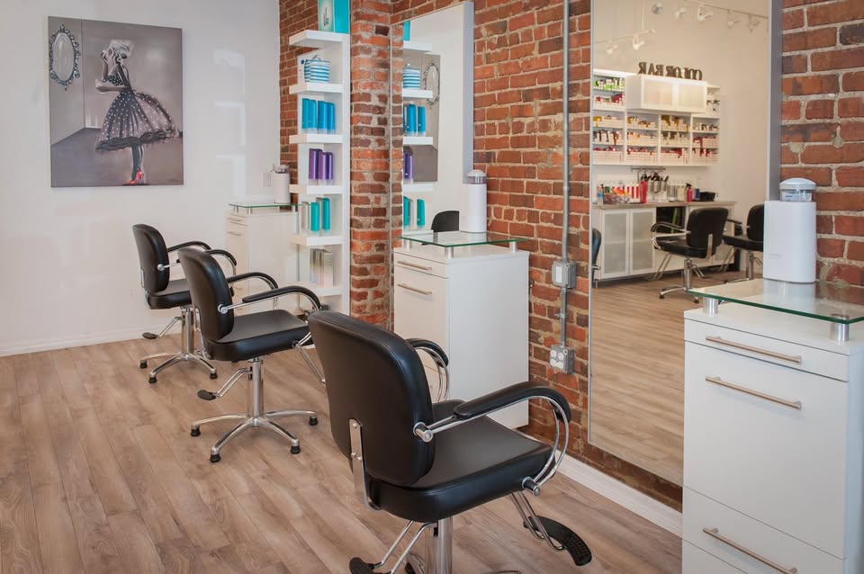Robyn Michelle Salon - Downtown Winter Garden